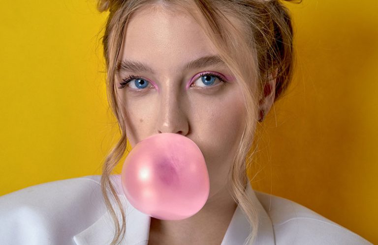 ¿Masticar chicle es bueno para nuestros dientes? | Clínica Dental Da Vinci